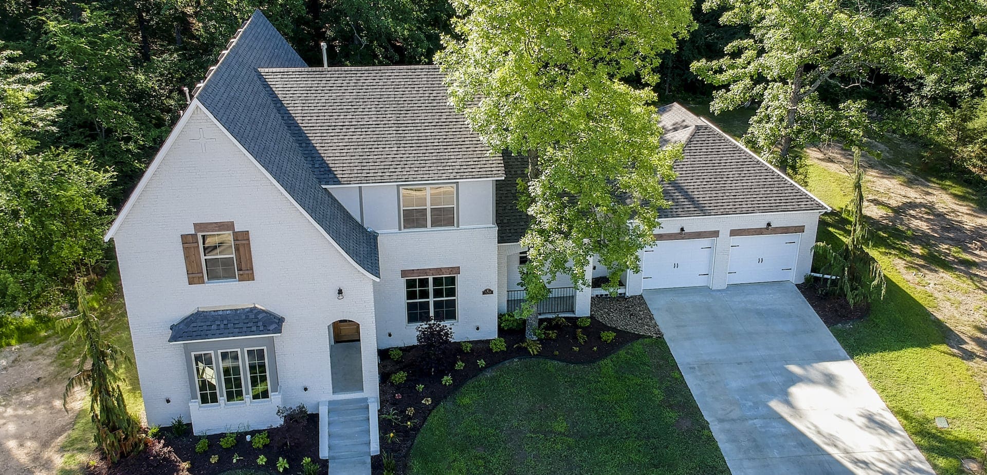 Environmentally Friendly Curb Appeal: Boosting Your Home’s Value with ...